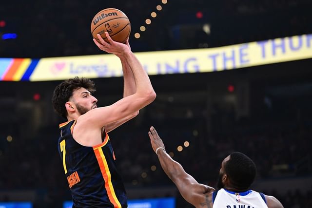 WATCH: Chet Holmgren nails a buzzer-beater with insane turnaround jump shot