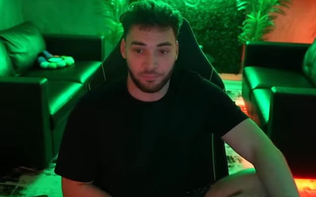 "I've got nobody around me anymore" - Adin Ross announces he has laid ...