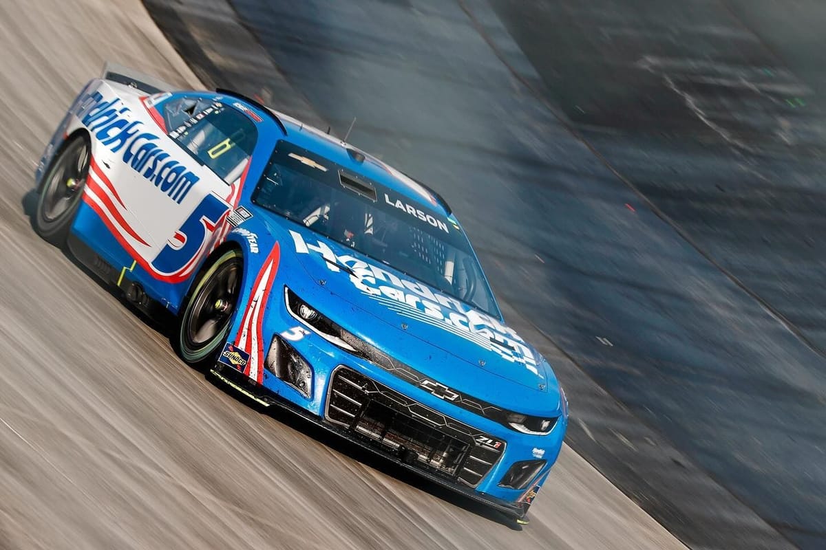 What transmission is used in NASCAR Cup Series Cars?