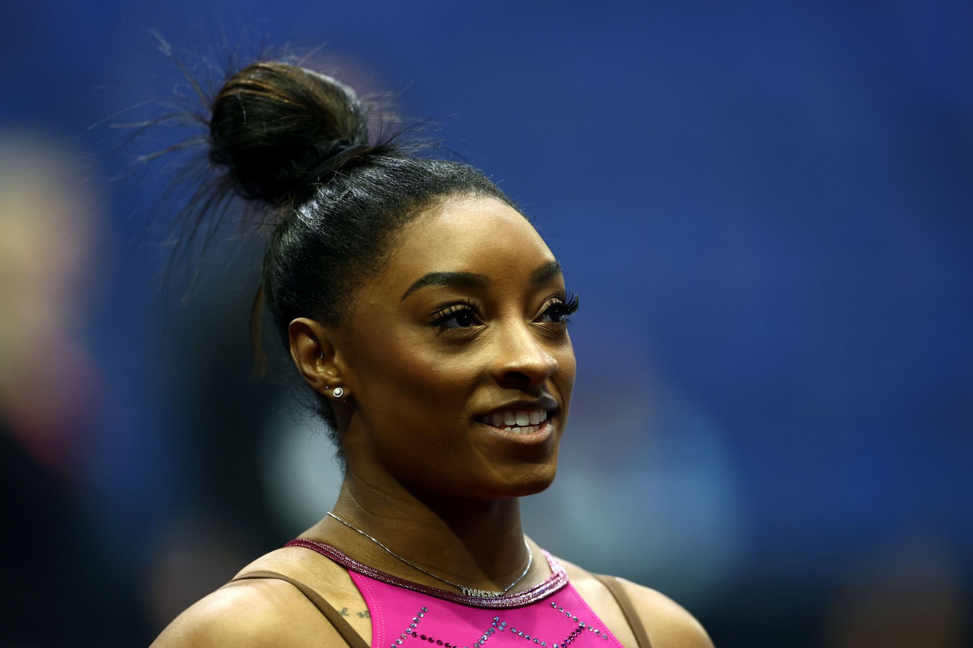 Simone Biles stuns with a 'flying' vault routine during podium training ...