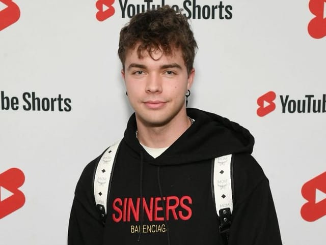 What is Austin Sprinz’s Net Worth?
