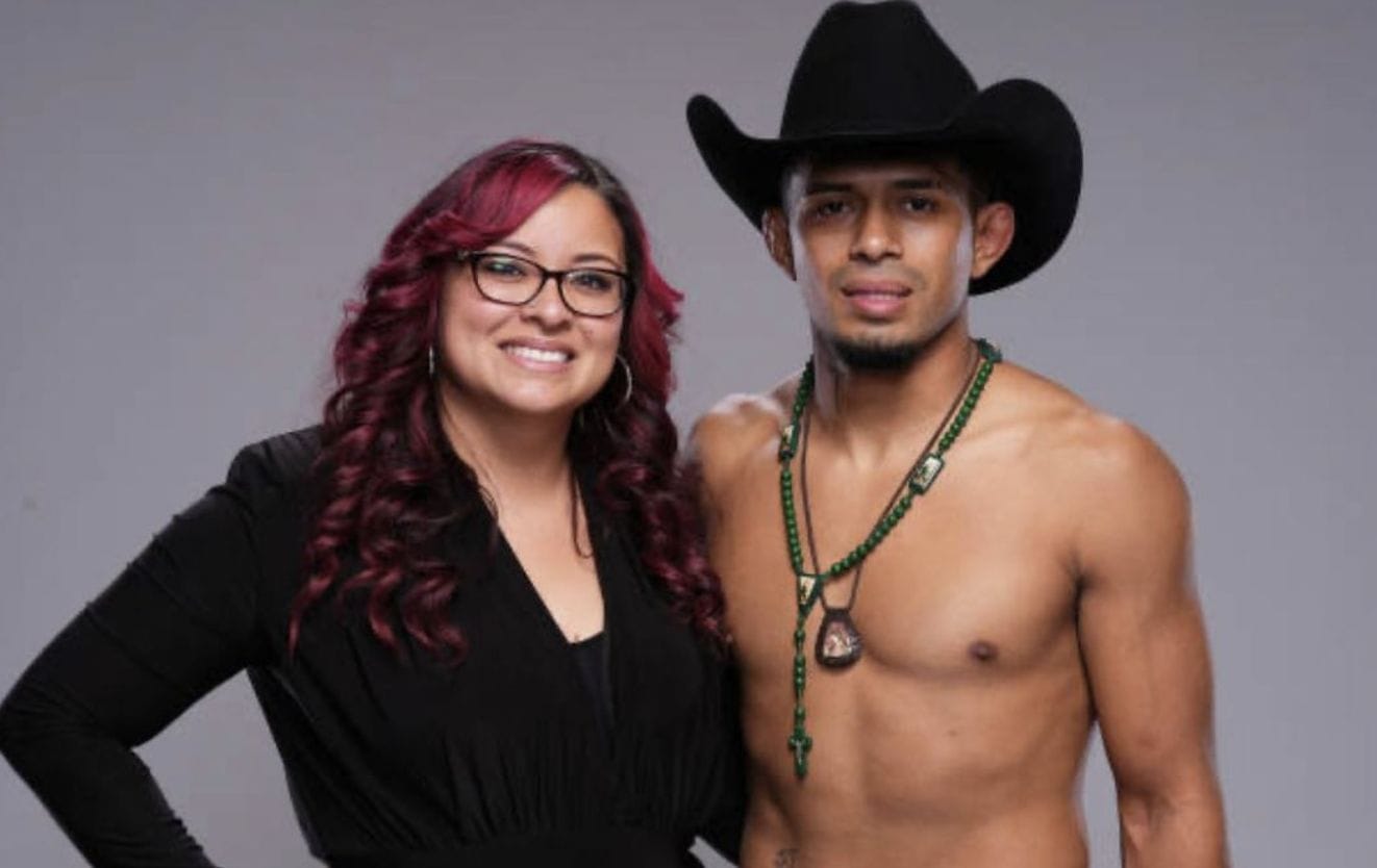 Who is Jonathan Martinez’s Wife?