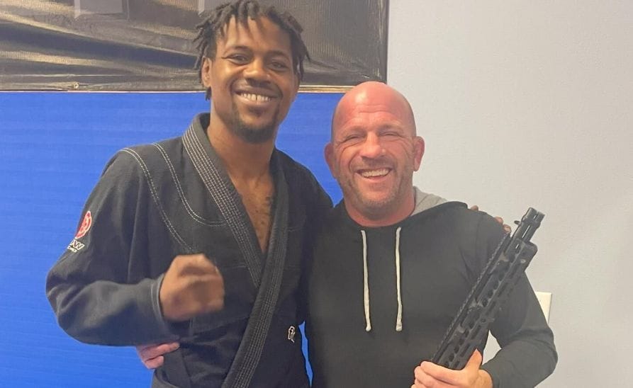 What gym does Kevin Holland train out of?