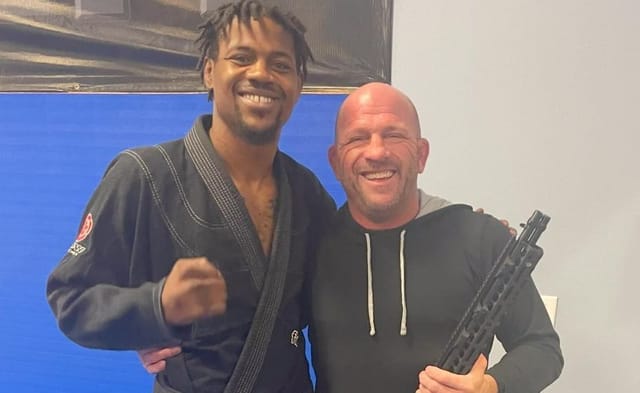 What gym does Kevin Holland train out of?