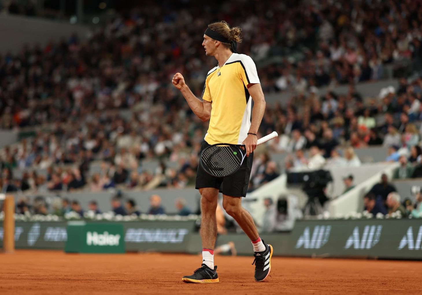 "Fans deserve better" - Journalist bemoans Alexander Zverev being allowed to play against Rafael ...