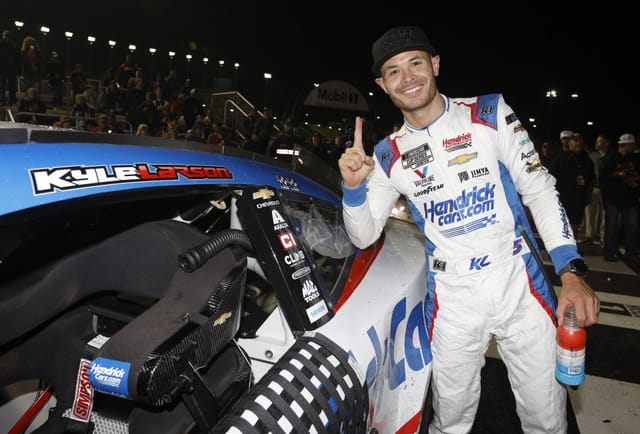 "Kentucky Derby hold my beer!" - HMS' Kyle Larson's epic reaction to 0. ...