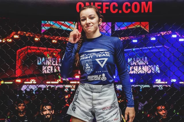 Danielle Kelly ONE Championship: "Time to prove them wrong" - Fans show ...