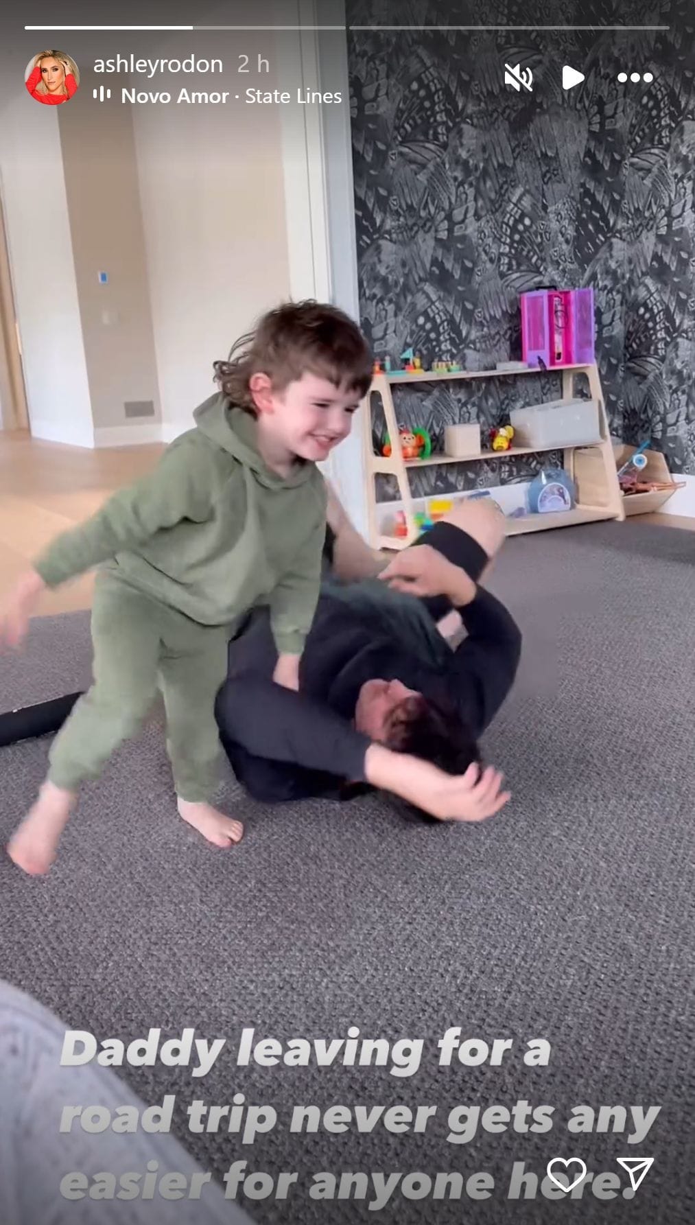 "Daddy leaving for a road trip never gets easier" - Carlos Rodon's wife ...