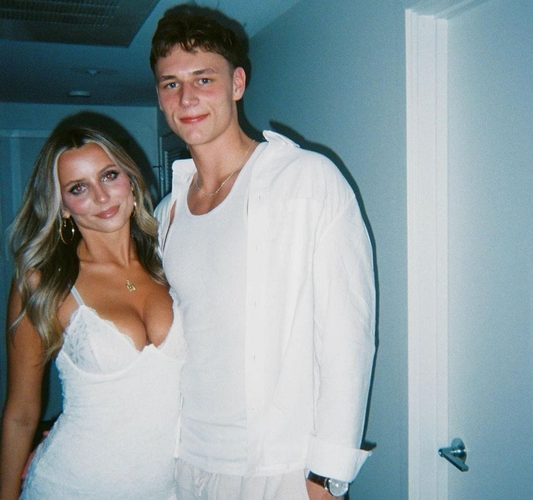 Who is Pelle Larsson’s girlfriend, Emma Krajewski