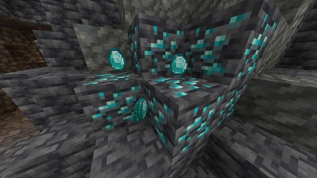 How to get diamonds in Minecraft 1.21