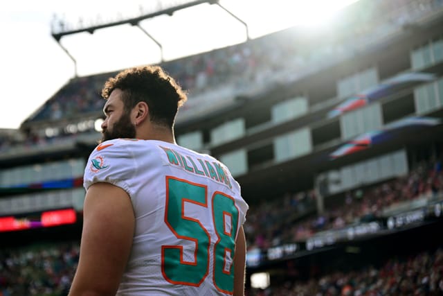 5 best landing spots for Connor Williams ft. Miami Dolphins