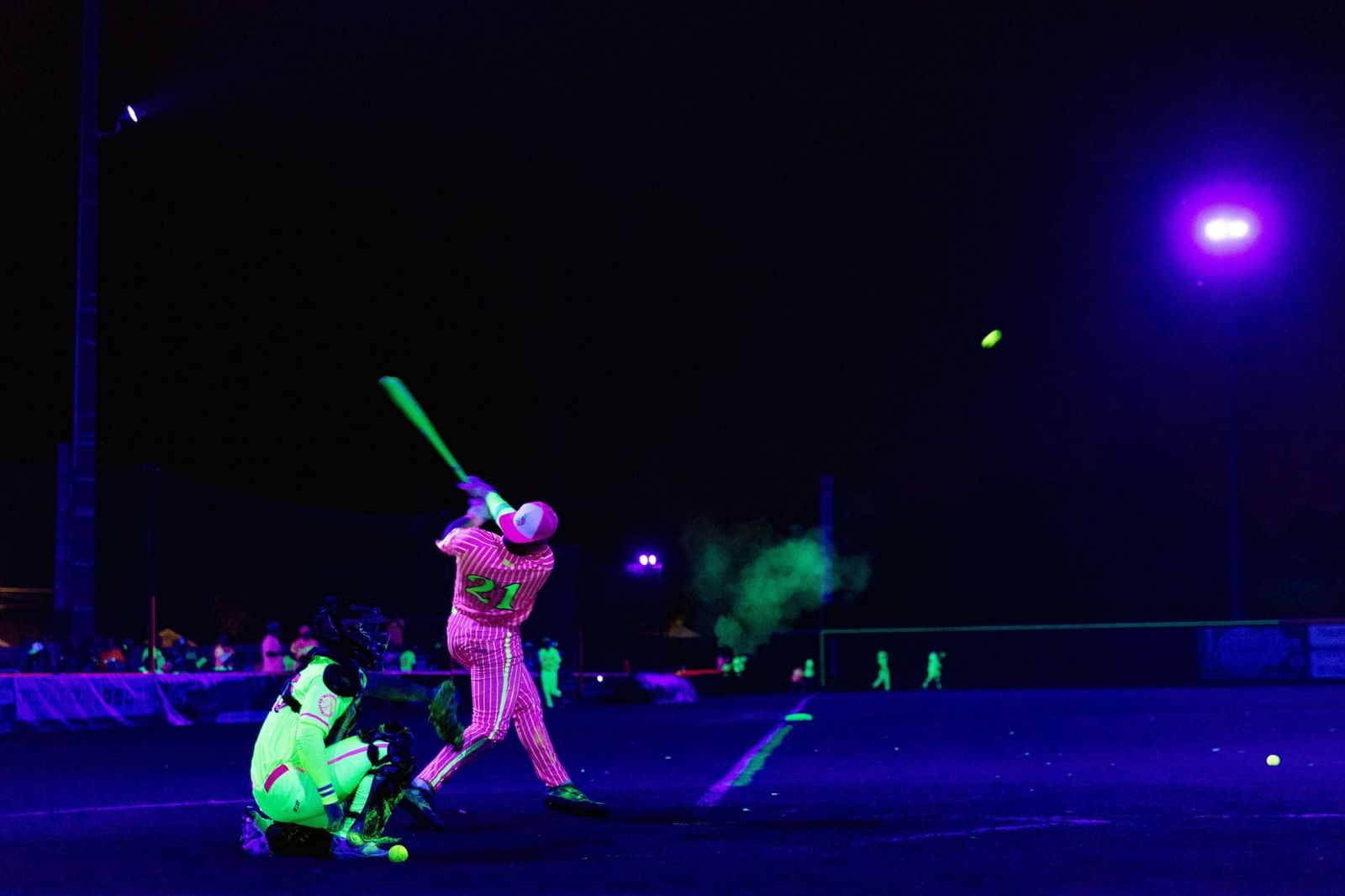 "Ball needs to glow a lil more"; "Depth perception has to be impossible ...