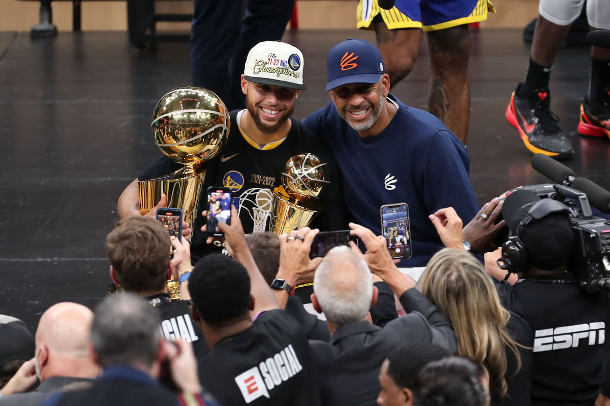 In Photos: Steph Curry shares a string of pictures with dad Dell Curry ...