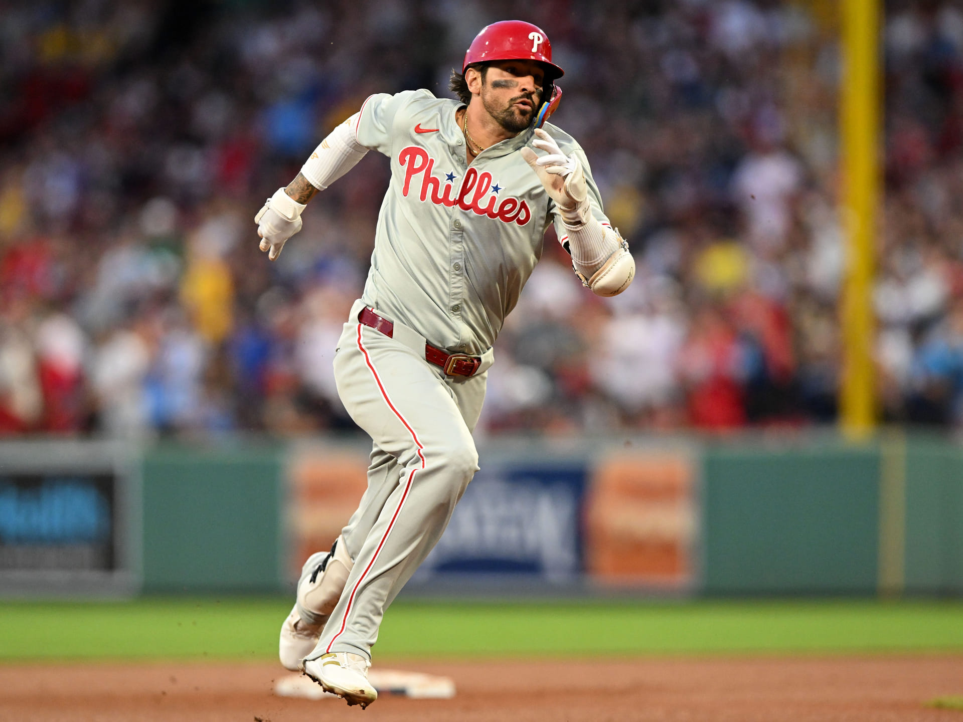 "You gotta f*****g speak up brother" - Phillies' Nick Castellanos slams ...