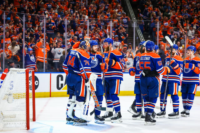 NHL fans react to Edmonton Oilers touching down in Sunrise before ...