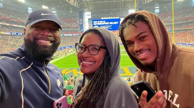 Who Are DaRon Holmes II Parents? Age, Nationality & More