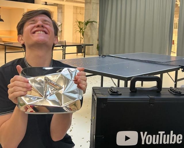 Who Is Fabru Blacutt