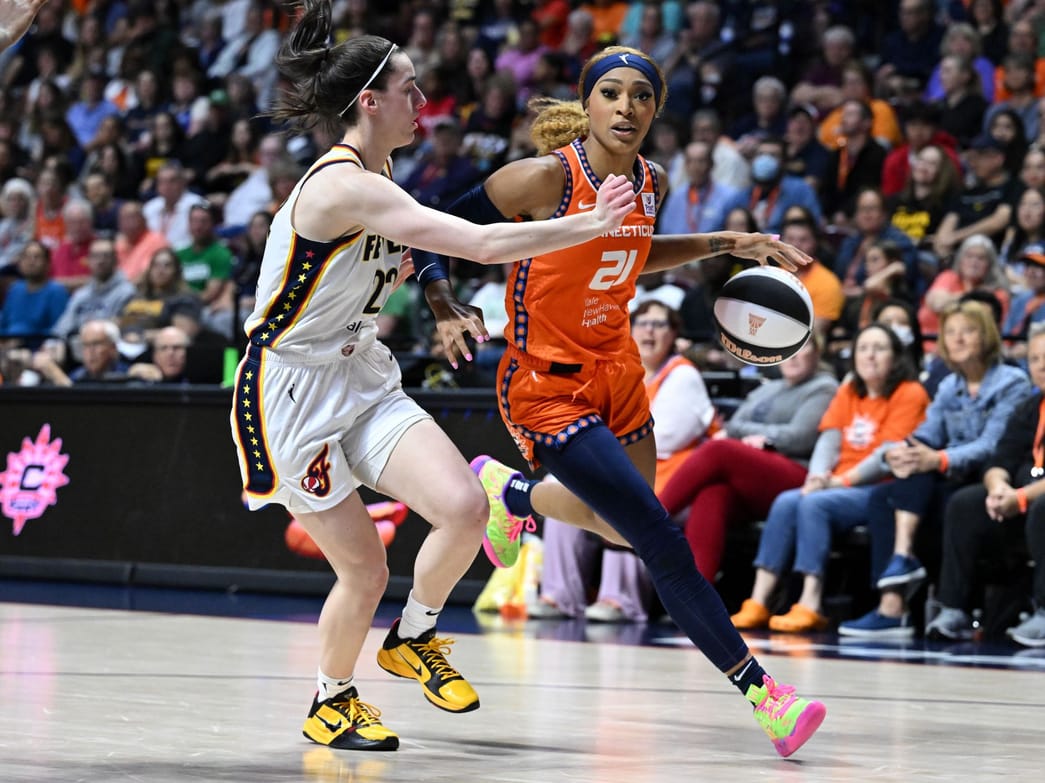 5 WNBA players accused of hating Caitlin Clark, including DiJonai ...