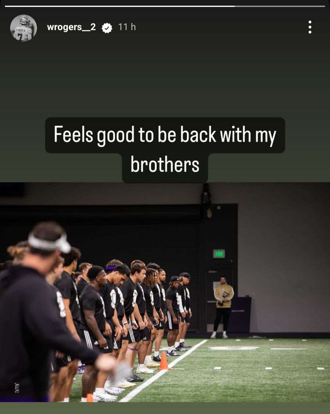 Washington QB Will Rogers shares snap with the Huskies from practice ...