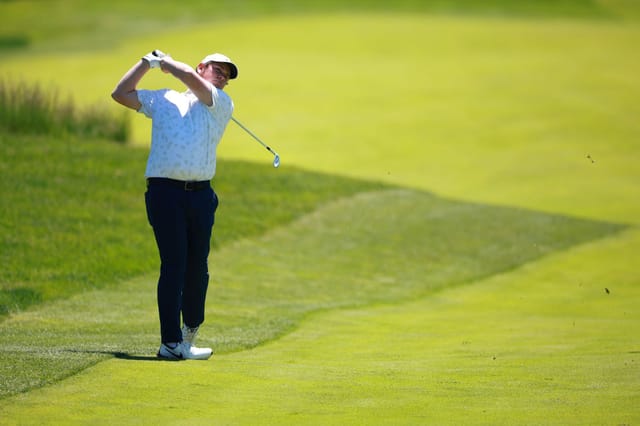 Who is leading the 2024 RBC Canadian Open after day 2? Leaderboard explored