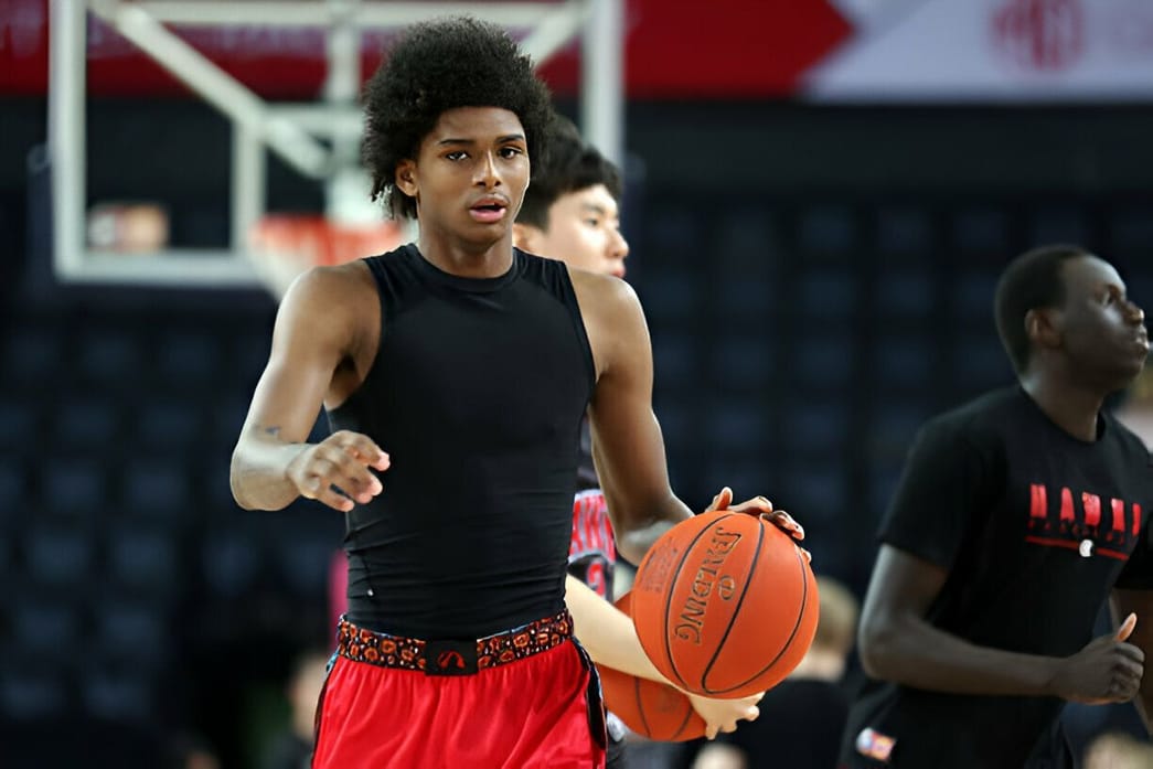 What is AJ Johnson's Wingspan? Explore AJ Johnson's Height, Weight, Age and more