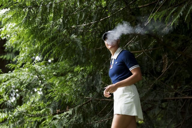 WATCH: Charley Hull autographs a cigarette for a fan at the 2024 Women ...
