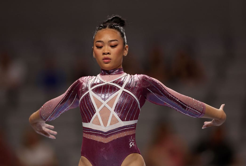 Olympic Champion Suni Lee shows signs of health troubles ahead of the U ...