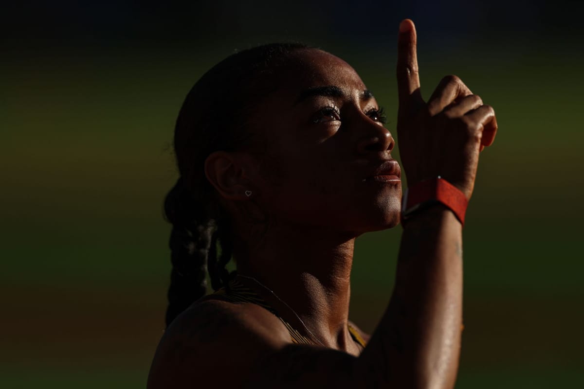 WATCH: Sha'Carri Richardson receives special gift from Sanya Richards ...