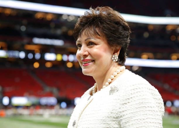 Who is the owner of the New Orleans Saints ? Meet Gayle Benson