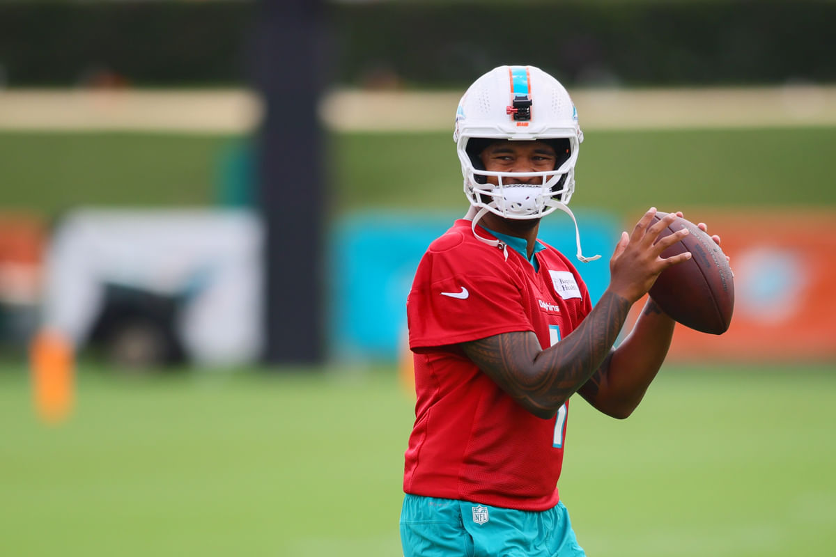 Tua Tagovailoa contract extension: Where does Dolphins' QB rank after $212,400,000 blockbuster deal?