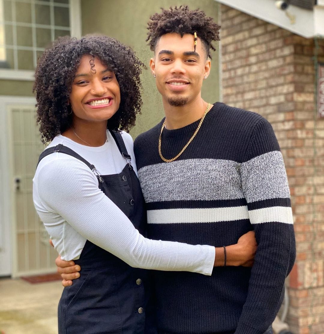 Anna Cockrell Family - Father, Mother, Siblings, Wife, Kids