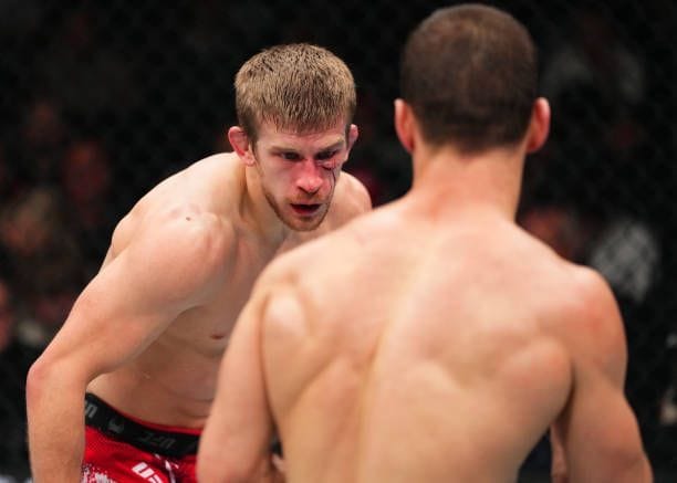 Who did Arnold Allen lose to?