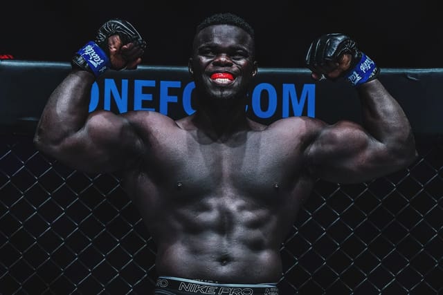 'Reug Reug' ONE Championship: "Listen to those shots" - The sound of ...