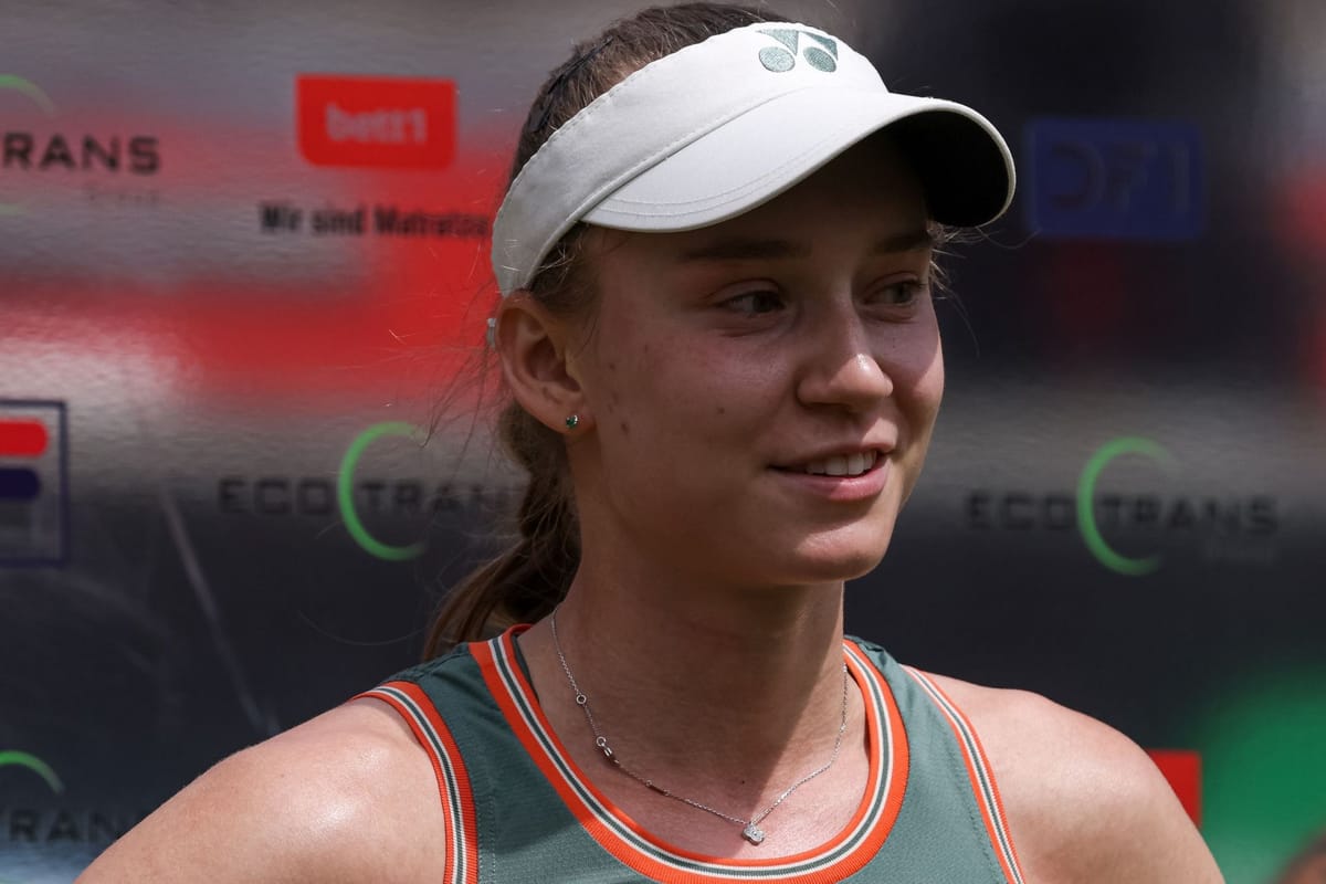 "They always do Elena Rybakina dirty";"No style" - Fans unimpressed by ...