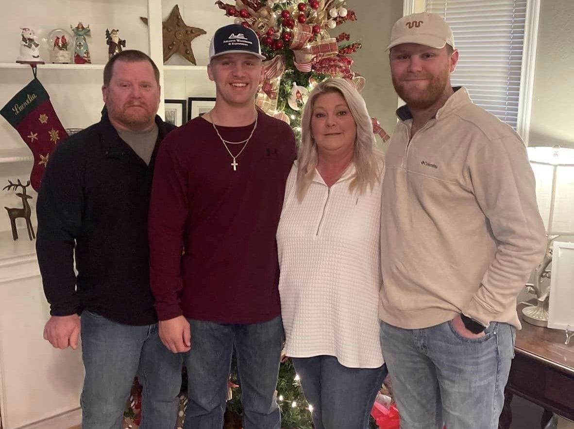 Who are Walker Janek's parents? Meet Billy William and Lucretia Janek