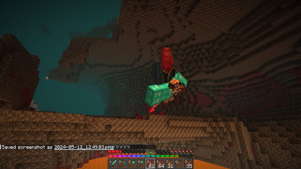 10 best items to carry in Minecraft