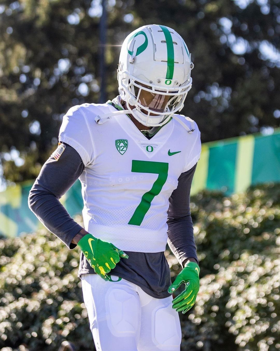 What is Evan Stewart’s Jersey Number?