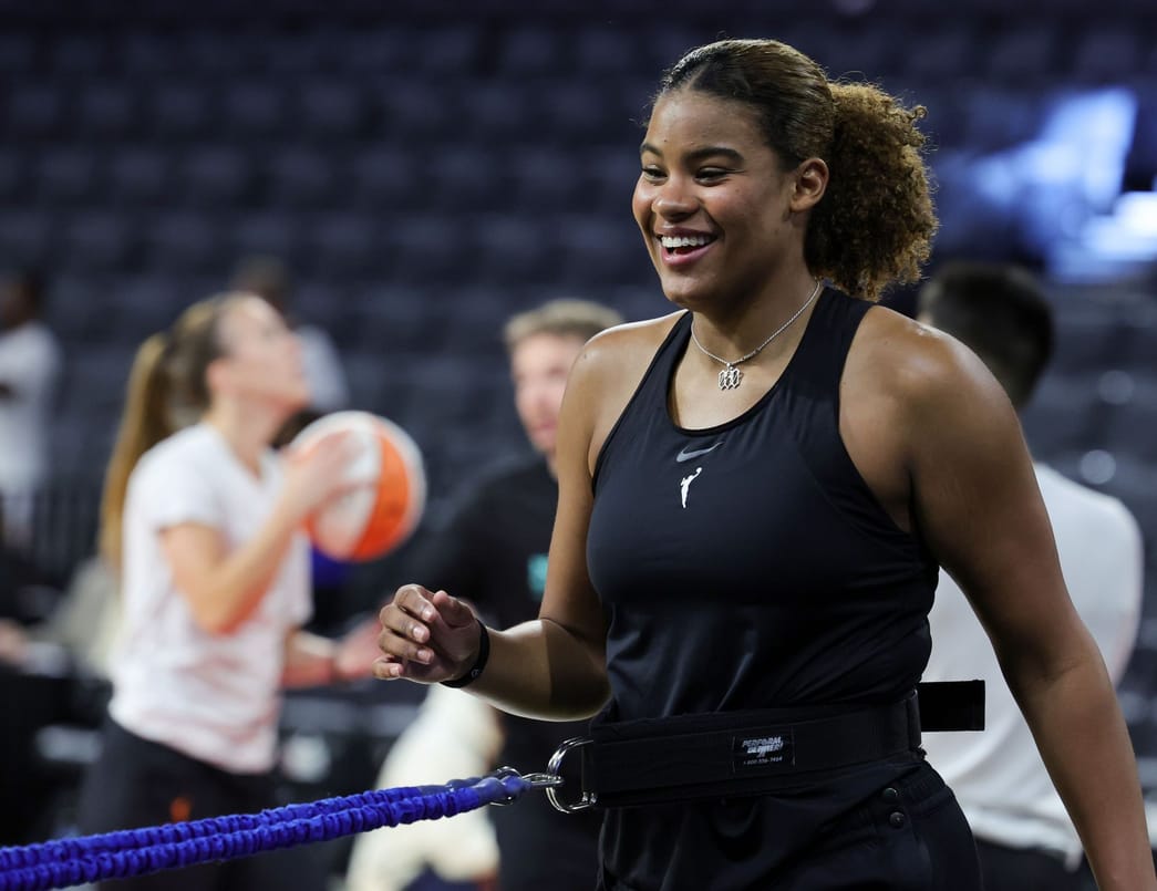 In Photos: Nyara Sabally shows off 14k gold Olympic-themed sparkling ...