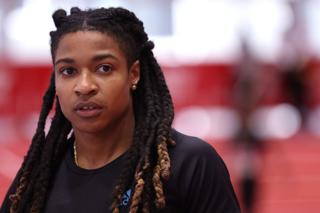 10 fastest Female 100m American athletes of all time ft. Florence ...