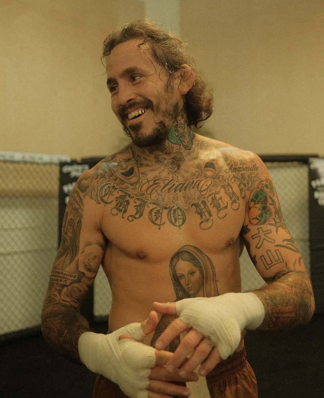 In Photos: Marlon Vera looks focused hitting pads with Jason Parillo, a ...