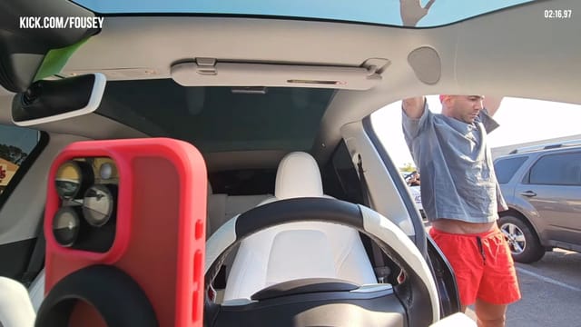 Kick streamer Fousey gets swatted while streaming from a parking lot