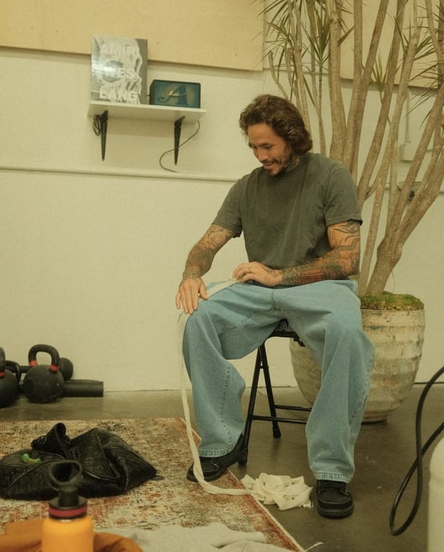 In Photos: Marlon Vera looks focused hitting pads with Jason Parillo, a ...