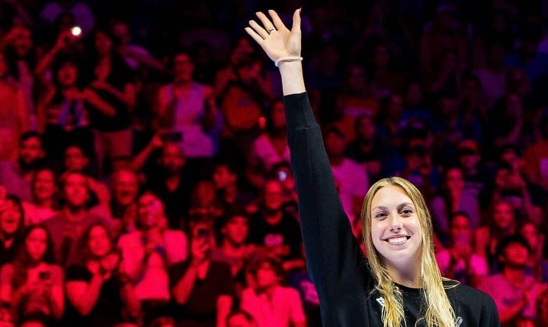 Gretchen Walsh 100 Fly - Gretchen Walsh 100-Meter Butterfly World ...