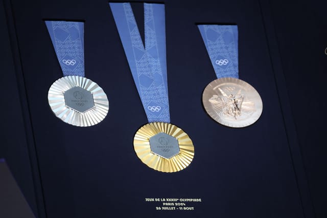 How were the Paris 2024 Olympics medals designed?