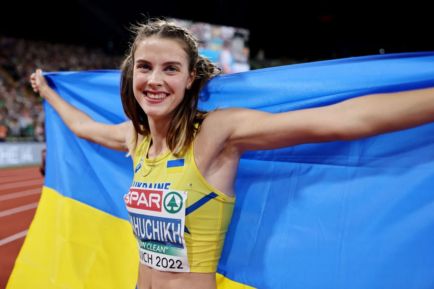 Meet Yaroslava Mahuchikh, the Ukrainian who broke the 37-year-old women ...