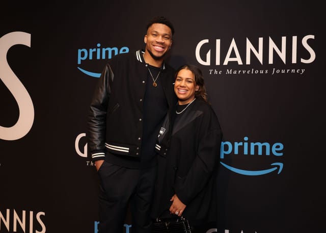 In Photos: Giannis Antetokounmpo shares a kiss with fiancee Mariah ...