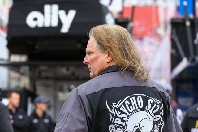 Chase Briscoe pays tribute to Scott Bloomquist after Dirt Legend's ...