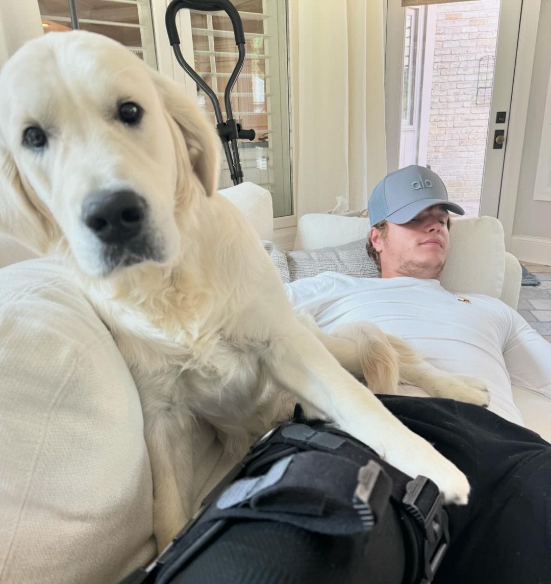 In Photos: J.J. McCarthy begins rehab from knee injury with Vikings QB ...