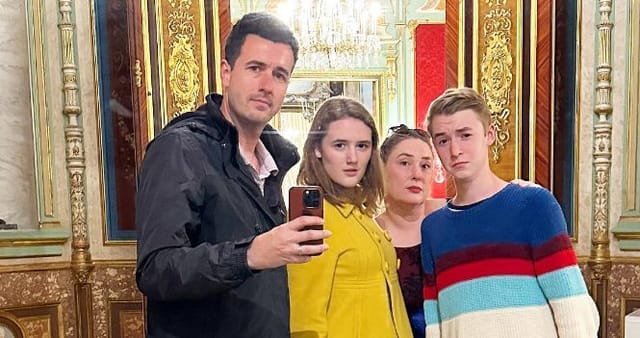 Who are Colleen Ballinger’s brothers?