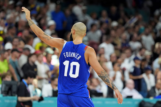 "Drug test Fournier" - Basketball fans stunned by Evan Fournier's half ...